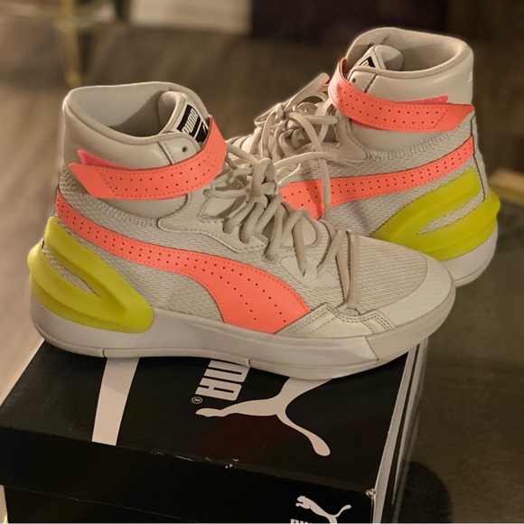 Puma | Shoes | Vintage Hitop Pumas | Poshmark